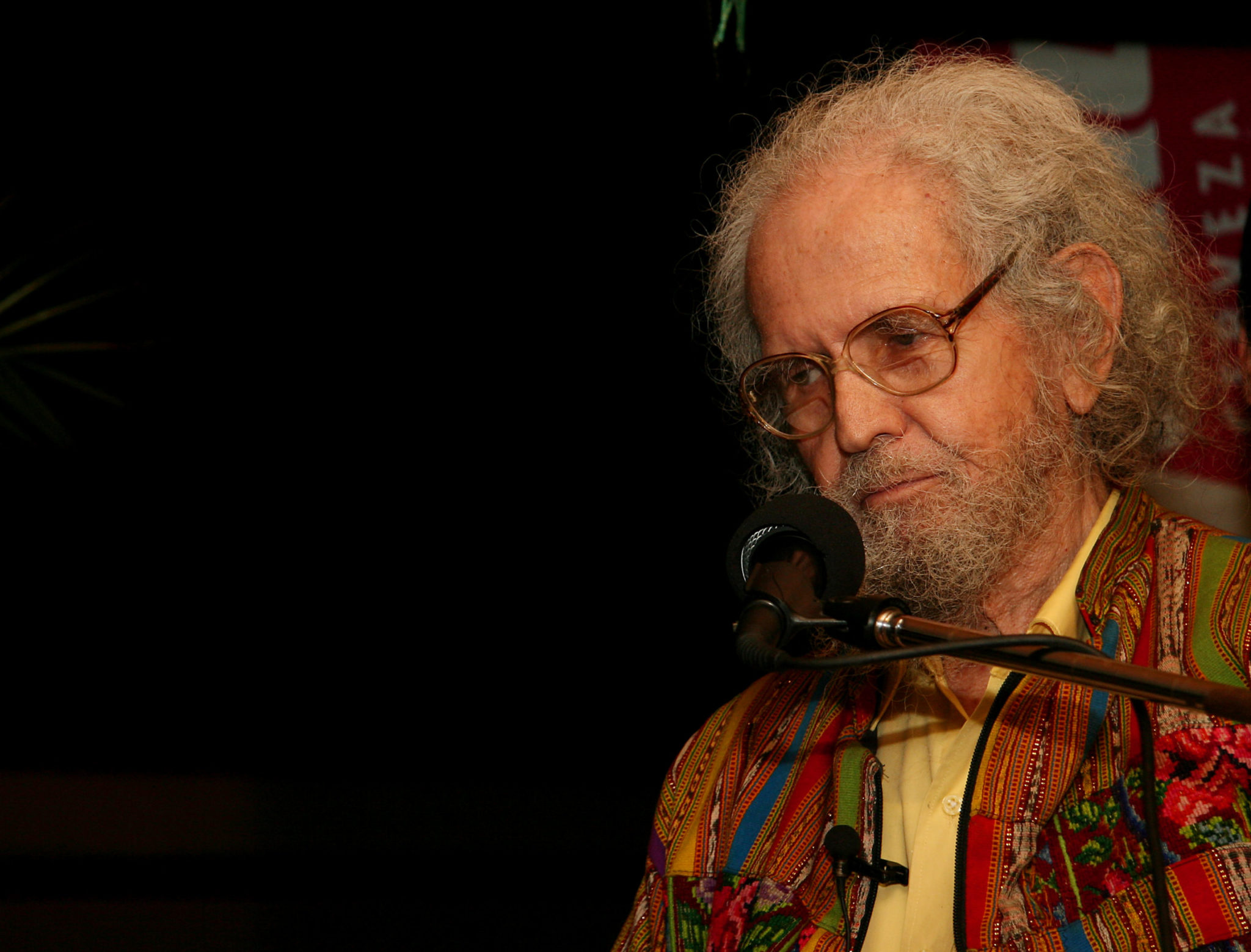 Inauguración del Centro Cultural Efraín Recinos